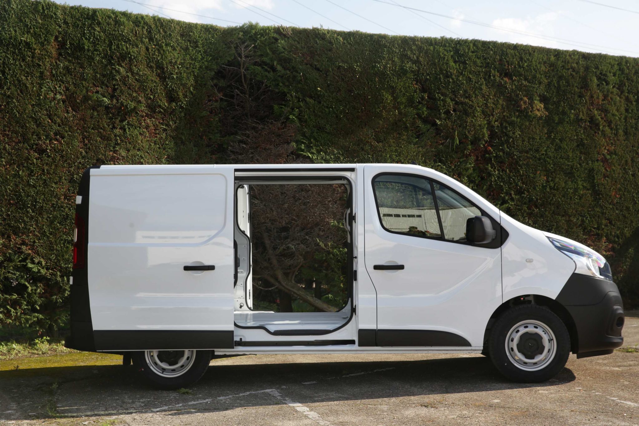 The Iconic L300 Mitsubishi Van is back! - Driveline Fleet - car leasing